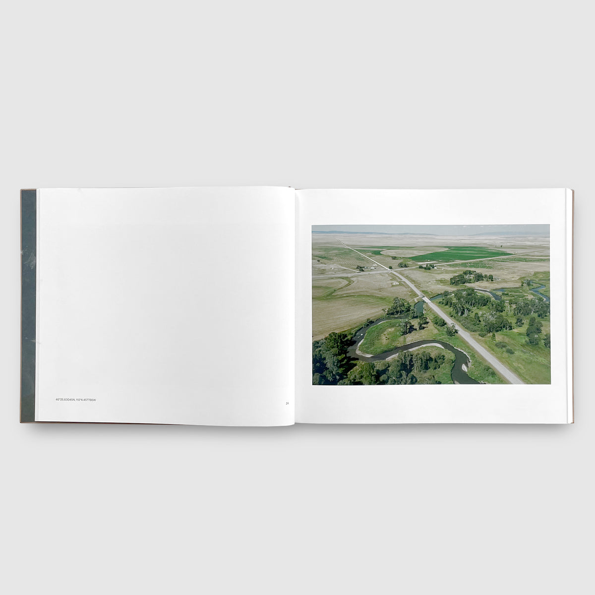 Stephen Shore | TOPOGRAPHIES: AERIAL SURVEYS OF THE AMERICAN LANDSCAPE ...